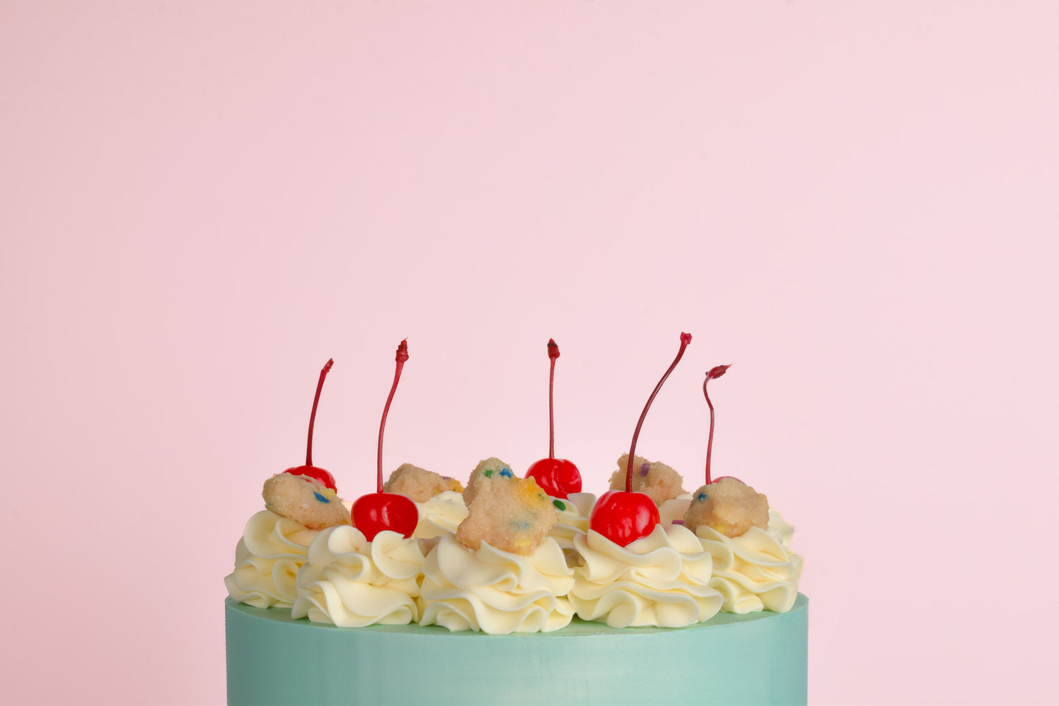Mr Desserts • Cakes, Cupcakes & Brownies